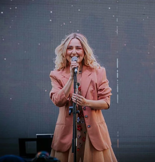 .:Unica Cartelera:. STEFFANIA UTTARO